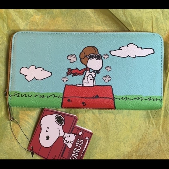 Loungefly | Bags | Nwt Loungefly Peanuts Snoopy Wallet | Poshmark
